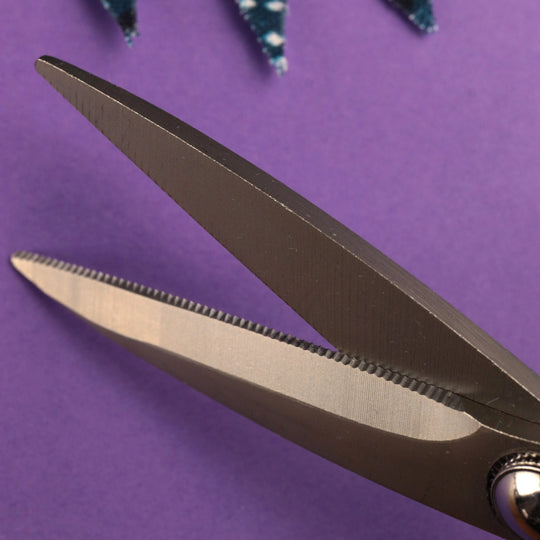 Precision Micro-Serrated Scissors, Blue - BOH25851 – Tom's Sewing