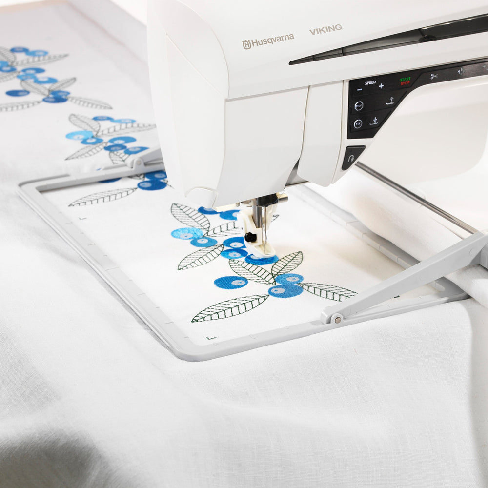 Mega Endless Embroidery Hoop 260 x 150 mm, Husqvarna - 920307096 – Tom ...