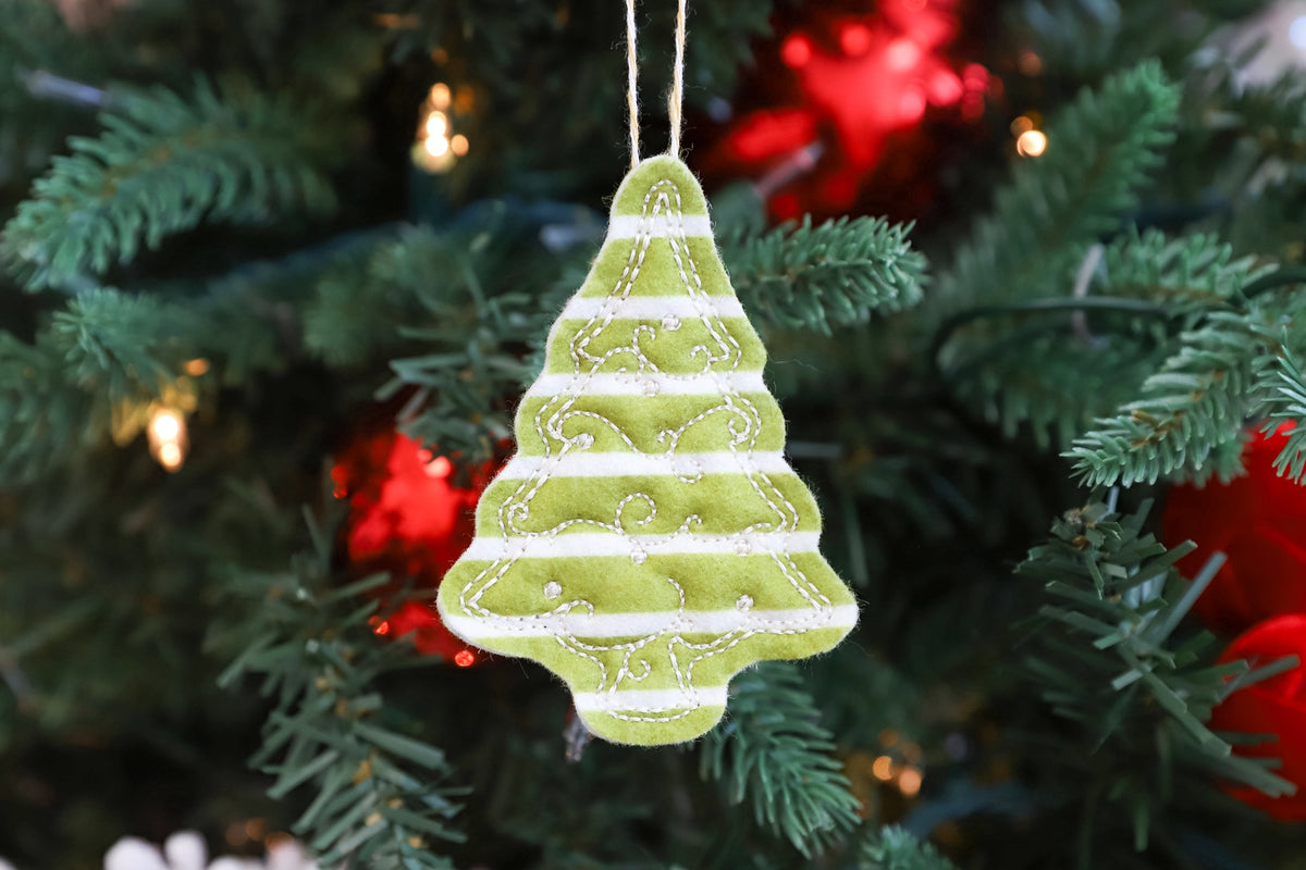 Kimberbell Demo December - Try Embroidery! – Tom's Sewing